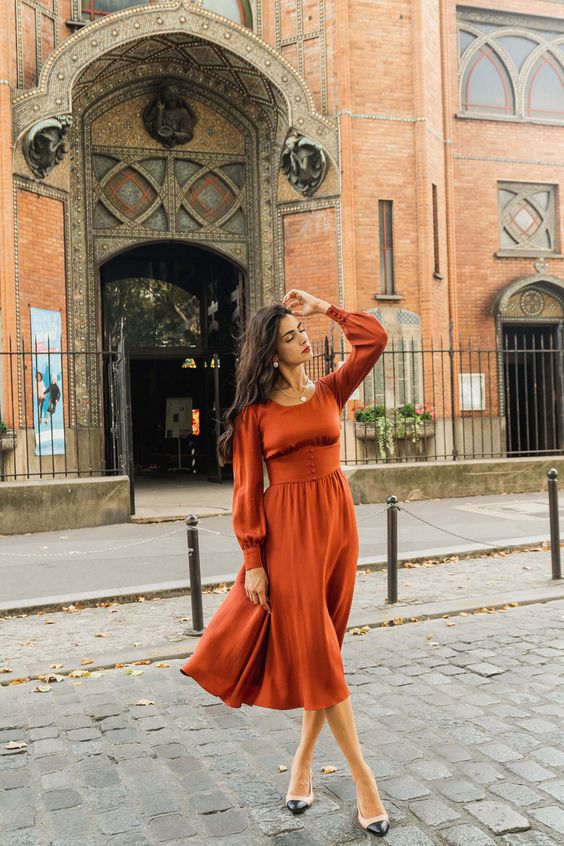 Quelle chaussure doit-on mettre avec une robe vintage ? – Éternel Vintage